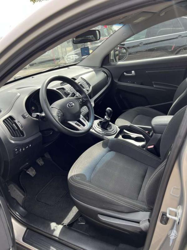 Желтый Киа Sportage 2014 в Таураге, объемом двигателя 1.69 л и пробегом 215 тыс. км за 6350 €, фото 5 на AUTOMOTO.COM.LV