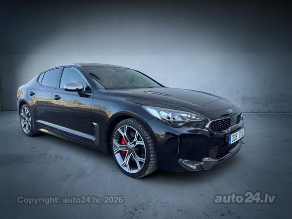 Melns Kia Stinger 2018 Tallina, ar dzinēja tilpumu 3.30 L un nobraukumu 99 tūkst. km par 27900 €, foto 2 vietnē AUTOMOTO.COM.LV
