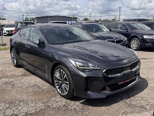 Black Kia Stinger 2018 in Kaunas, with an engine capacity of 2.20 L and mileage of 201 thousand km for 15850 €, photo 2 on AUTOMOTO.COM.LV