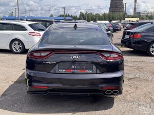 Melns Kia Stinger 2018 Kauņa, ar dzinēja tilpumu 2.20 L un nobraukumu 201 tūkst. km par 15850 €, foto 7 vietnē AUTOMOTO.COM.LV