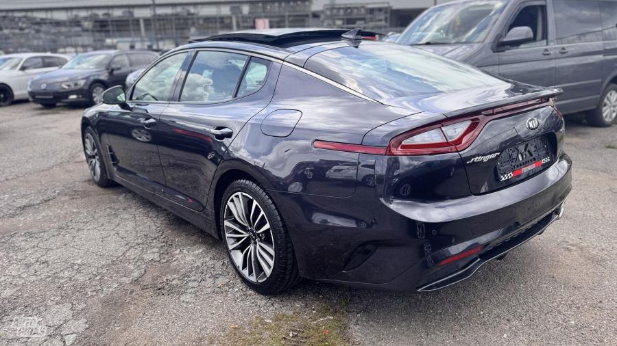 Melns Kia Stinger 2018 Kauņa, ar dzinēja tilpumu 2.20 L un nobraukumu 201 tūkst. km par 15850 €, foto 11 vietnē AUTOMOTO.COM.LV