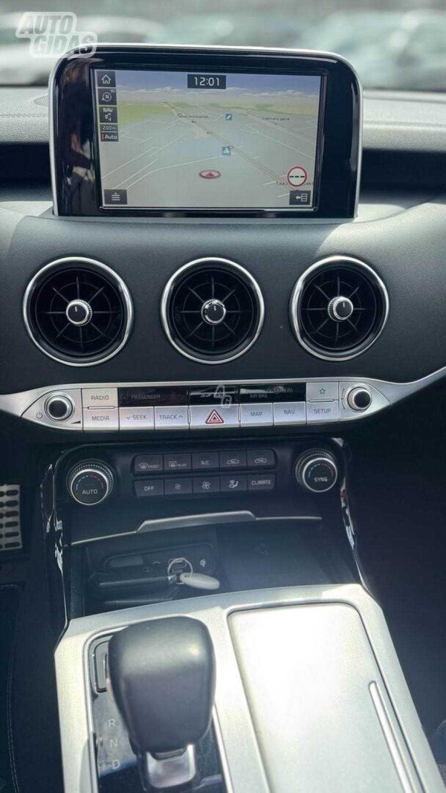 Melns Kia Stinger 2018 Kauņa, ar dzinēja tilpumu 2.20 L un nobraukumu 201 tūkst. km par 15850 €, foto 22 vietnē AUTOMOTO.COM.LV