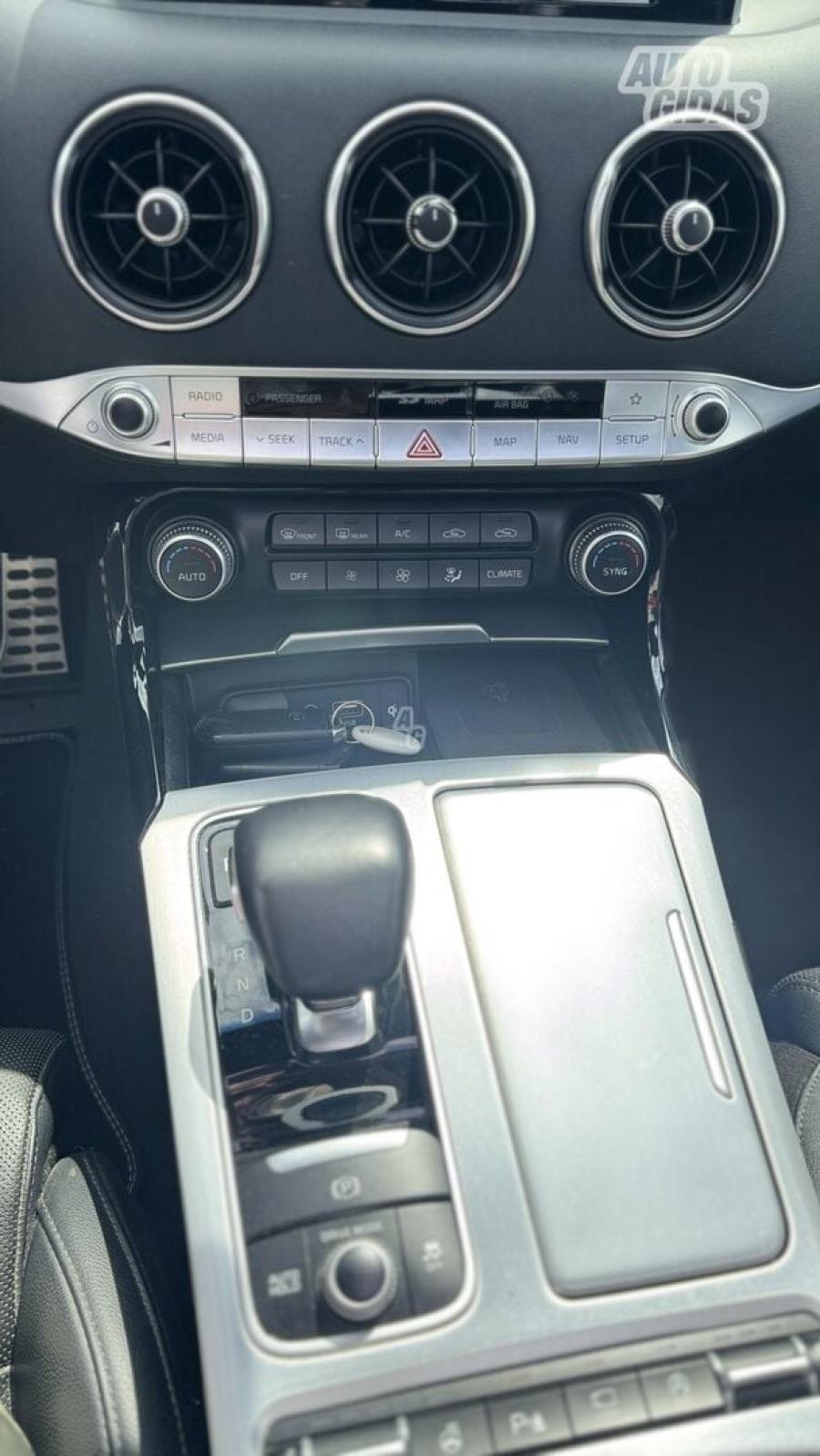 Melns Kia Stinger 2018 Kauņa, ar dzinēja tilpumu 2.20 L un nobraukumu 201 tūkst. km par 15850 €, foto 23 vietnē AUTOMOTO.COM.LV