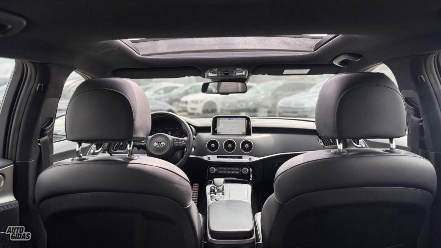 Melns Kia Stinger 2018 Kauņa, ar dzinēja tilpumu 2.20 L un nobraukumu 201 tūkst. km par 15850 €, foto 26 vietnē AUTOMOTO.COM.LV