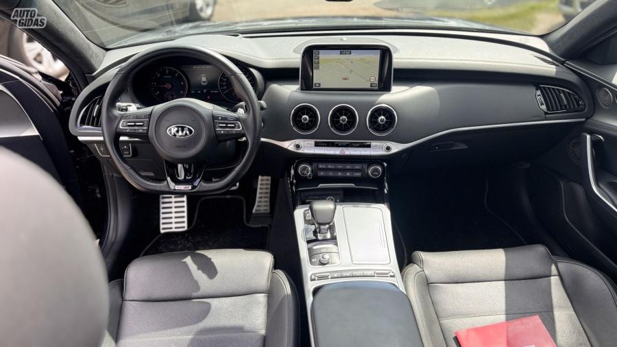 Melns Kia Stinger 2018 Kauņa, ar dzinēja tilpumu 2.20 L un nobraukumu 201 tūkst. km par 15850 €, foto 28 vietnē AUTOMOTO.COM.LV