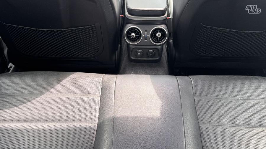 Melns Kia Stinger 2018 Kauņa, ar dzinēja tilpumu 2.20 L un nobraukumu 201 tūkst. km par 15850 €, foto 31 vietnē AUTOMOTO.COM.LV