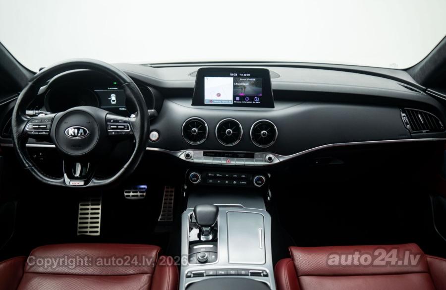 Melns Kia Stinger 2021 Tallina, ar dzinēja tilpumu 3.30 L un nobraukumu 73 tūkst. km par 27999 €, foto 14 vietnē AUTOMOTO.COM.LV