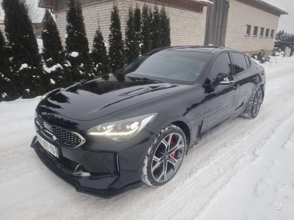 Melns Kia Stinger 2017 Telšiai, ar dzinēja tilpumu 3.30 L un nobraukumu 113 tūkst. km par 15700 €, foto 1 vietnē AUTOMOTO.COM.LV