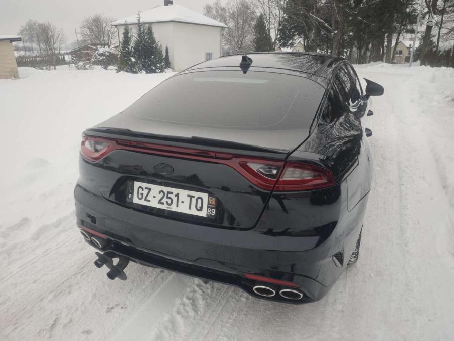 Melns Kia Stinger 2017 Telšiai, ar dzinēja tilpumu 3.30 L un nobraukumu 113 tūkst. km par 15700 €, foto 8 vietnē AUTOMOTO.COM.LV