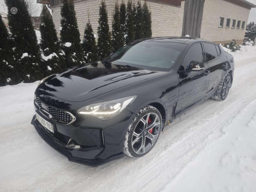 Melns Kia Stinger 2017 Telšiai, ar dzinēja tilpumu 3.30 L un nobraukumu 113 tūkst. km par 15700 €, foto 9 vietnē AUTOMOTO.COM.LV