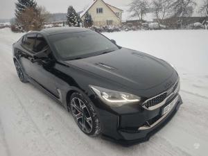 Melns Kia Stinger 2017 Telšiai, ar dzinēja tilpumu 3.30 L un nobraukumu 113 tūkst. km par 15700 €, foto 15 vietnē AUTOMOTO.COM.LV