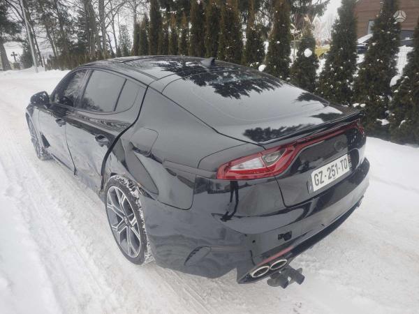 Melns Kia Stinger 2017 Telšiai, ar dzinēja tilpumu 3.30 L un nobraukumu 113 tūkst. km par 13500 €, foto 8 vietnē AUTOMOTO.COM.LV