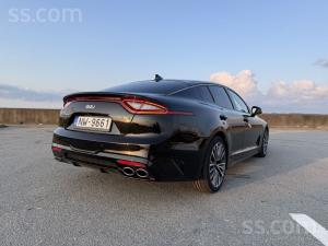 Melns Kia Stinger 2017 Rīga, ar dzinēja tilpumu 2.20 L un nobraukumu 215 tūkst. km par 16000 €, foto 6 vietnē AUTOMOTO.COM.LV
