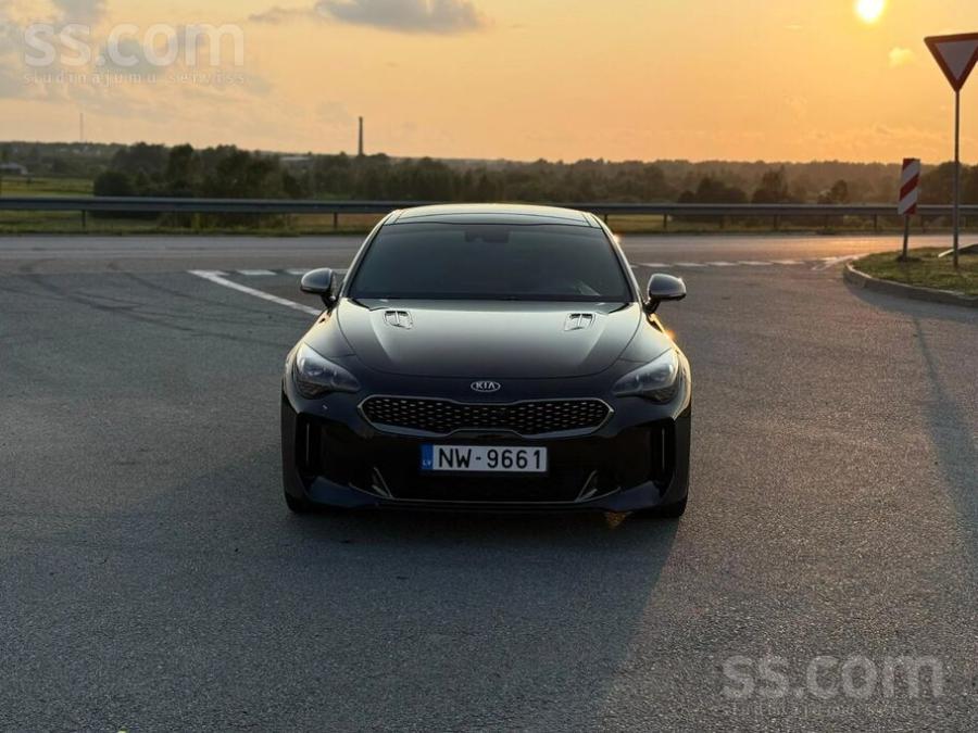 Melns Kia Stinger 2017 Rīga, ar dzinēja tilpumu 2.20 L un nobraukumu 218 tūkst. km par 16000 €, foto 1 vietnē AUTOMOTO.COM.LV