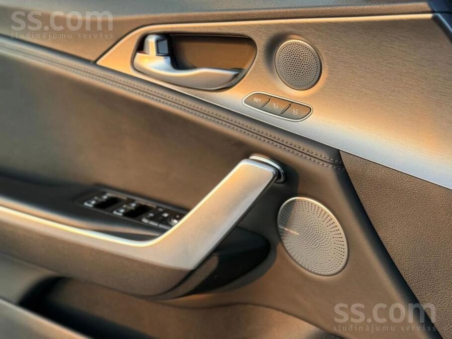 Melns Kia Stinger 2017 Rīga, ar dzinēja tilpumu 2.20 L un nobraukumu 218 tūkst. km par 16000 €, foto 13 vietnē AUTOMOTO.COM.LV