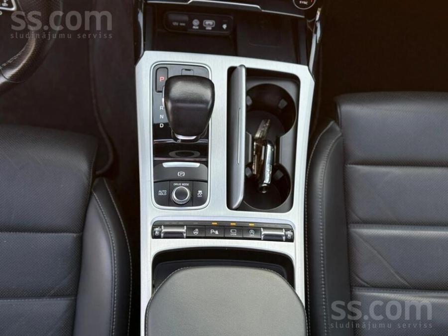 Melns Kia Stinger 2017 Rīga, ar dzinēja tilpumu 2.20 L un nobraukumu 218 tūkst. km par 16000 €, foto 16 vietnē AUTOMOTO.COM.LV