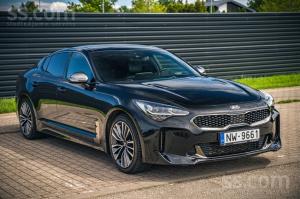 Black Kia Stinger 2017 in Riga, with an engine capacity of 2.20 L and mileage of 224 thousand km for 11990 €, photo 4 on AUTOMOTO.COM.LV
