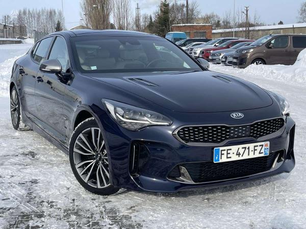 Zils Kia Stinger 2019 Tauragė, ar dzinēja tilpumu 2.20 L un nobraukumu 113 tūkst. km par 18900 €, foto 2 vietnē AUTOMOTO.COM.LV