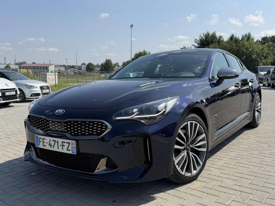 Синий Киа Stinger 2019 в Таураге, объемом двигателя 2.20 л и пробегом 113 тыс. км за 17300 €, фото 1 на AUTOMOTO.COM.LV