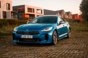 Blue Kia Stinger 2019 in Tallinn, with an engine capacity of 2.00 L and mileage of 98 thousand km for 22500 €, photo  on AUTOMOTO.COM.LV