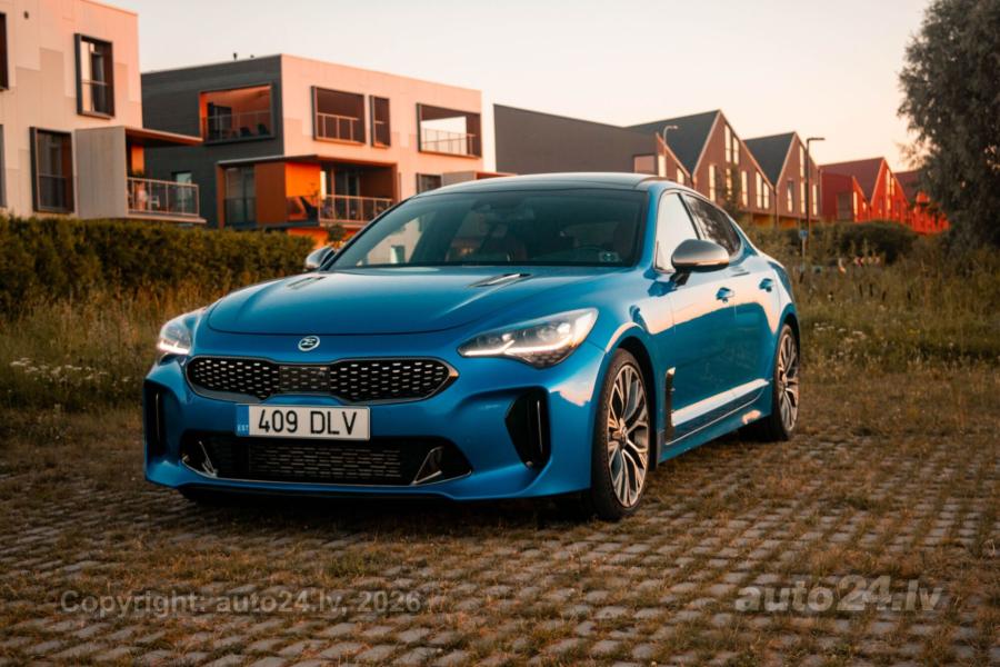 Blue Kia Stinger 2019 in Tallinn, with an engine capacity of 2.00 L and mileage of 98 thousand km for 22500 €, photo 1 on AUTOMOTO.COM.LV