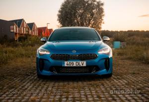 Blue Kia Stinger 2019 in Tallinn, with an engine capacity of 2.00 L and mileage of 98 thousand km for 22500 €, photo 3 on AUTOMOTO.COM.LV