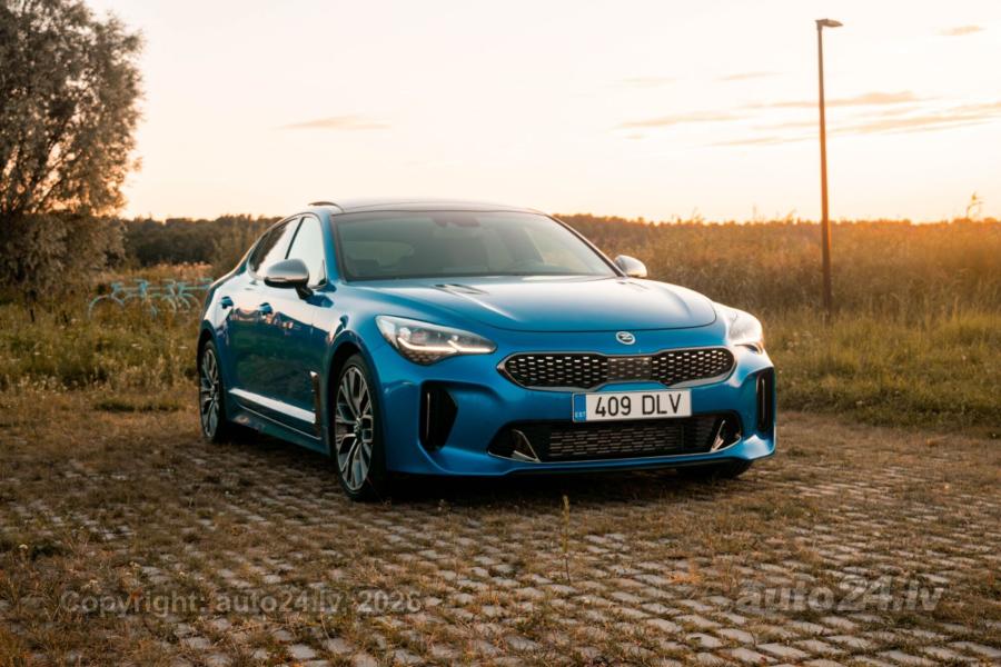 Blue Kia Stinger 2019 in Tallinn, with an engine capacity of 2.00 L and mileage of 98 thousand km for 22500 €, photo 4 on AUTOMOTO.COM.LV