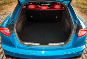 Blue Kia Stinger 2019 in Tallinn, with an engine capacity of 2.00 L and mileage of 98 thousand km for 22500 €, photo 11 on AUTOMOTO.COM.LV