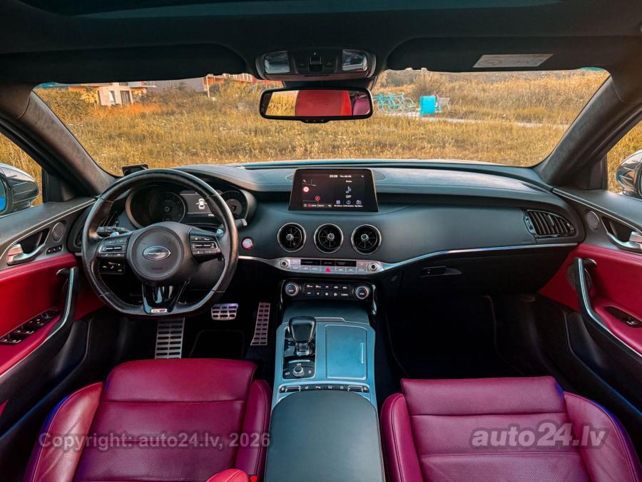 Blue Kia Stinger 2019 in Tallinn, with an engine capacity of 2.00 L and mileage of 98 thousand km for 22500 €, photo 13 on AUTOMOTO.COM.LV