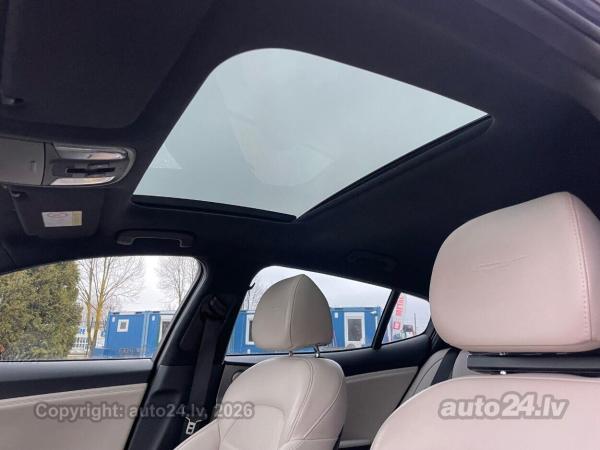 Blue Kia Stinger 2020 in Tallinn, with an engine capacity of 3.30 L and mileage of 108 thousand km for 32990 €, photo 11 on AUTOMOTO.COM.LV