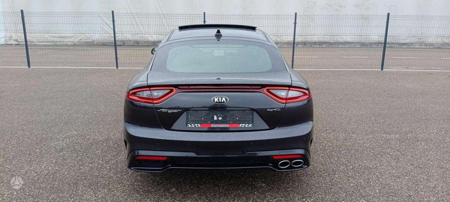 Brown Kia Stinger 2018 in Kaunas, with an engine capacity of 2.20 L and mileage of 201 thousand km for 14850 €, photo 9 on AUTOMOTO.COM.LV