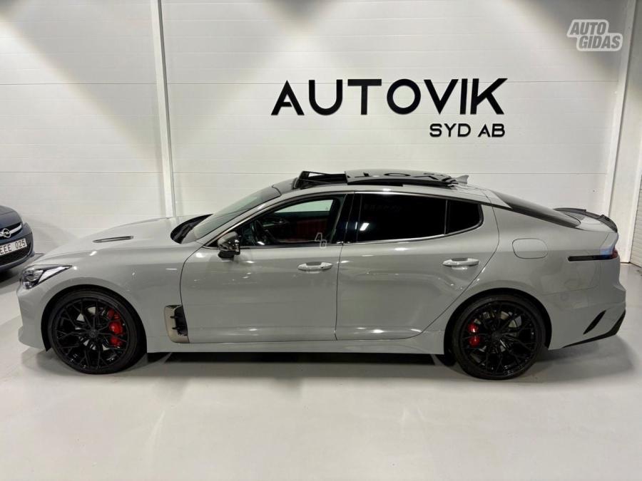 Grey Kia Stinger 2018 in Kaunas, with an engine capacity of 0.00 L and mileage of 85 thousand km for 35254 €, photo 7 on AUTOMOTO.COM.LV