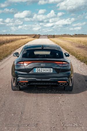 Pelēks Kia Stinger 2021 Tartu, ar dzinēja tilpumu 3.30 L un nobraukumu 96 tūkst. km par 34000 €, foto 3 vietnē AUTOMOTO.COM.LV