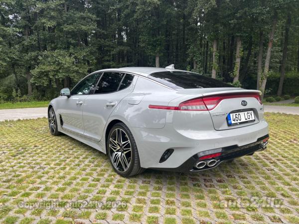 Kia Stinger 2021 in Tallinn on AUTOMOTO.COM.LV Grey Kia Stinger 2021 in Tallinn, with an engine capacity of 3.30 L and mileage of 88 thousand km for 32500 €, photo 6 on AUTOMOTO.COM.LV