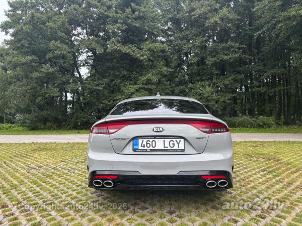 Kia Stinger 2021 in Tallinn on AUTOMOTO.COM.LV Grey Kia Stinger 2021 in Tallinn, with an engine capacity of 3.30 L and mileage of 88 thousand km for 32500 €, photo 7 on AUTOMOTO.COM.LV
