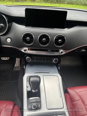 Серый Киа Stinger 2021 в Таллин, объемом двигателя 3.30 л и пробегом 88 тыс. км за 32500 €, фото 15 на AUTOMOTO.COM.LV