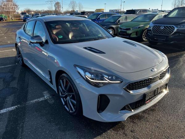 Pelēks Kia Stinger 2017 Kauņa, ar dzinēja tilpumu 3.30 L un nobraukumu 94 tūkst. km par 29502 €, foto 3 vietnē AUTOMOTO.COM.LV
