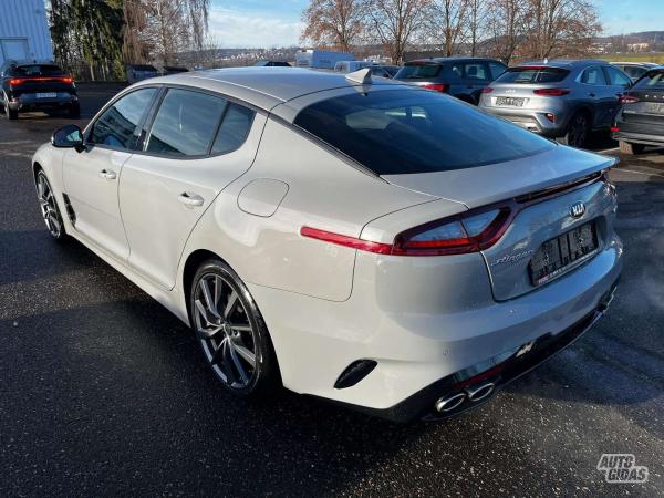Pelēks Kia Stinger 2017 Kauņa, ar dzinēja tilpumu 3.30 L un nobraukumu 94 tūkst. km par 29502 €, foto 4 vietnē AUTOMOTO.COM.LV