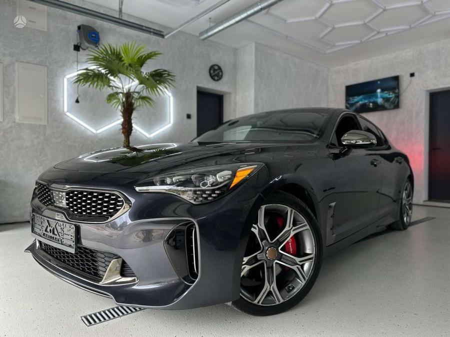 Pelēks Kia Stinger 2018 Kauņa, ar dzinēja tilpumu 3.30 L un nobraukumu 82 tūkst. km par 23000 €, foto 6 vietnē AUTOMOTO.COM.LV
