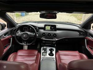 Pelēks Kia Stinger 2018 Kauņa, ar dzinēja tilpumu 3.30 L un nobraukumu 82 tūkst. km par 23000 €, foto 12 vietnē AUTOMOTO.COM.LV