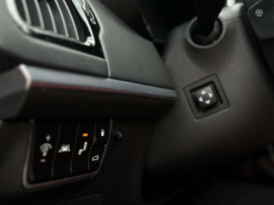Pelēks Kia Stinger 2018 Kauņa, ar dzinēja tilpumu 3.30 L un nobraukumu 82 tūkst. km par 23000 €, foto 22 vietnē AUTOMOTO.COM.LV
