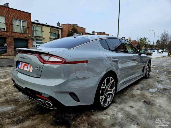 Grey Kia Stinger 2021 in Palanga, with an engine capacity of 3.30 L and mileage of 106 thousand km for 28500 €, photo 3 on AUTOMOTO.COM.LV