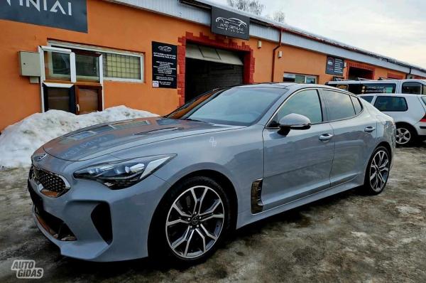 Grey Kia Stinger 2021 in Palanga, with an engine capacity of 3.30 L and mileage of 106 thousand km for 28500 €, photo 5 on AUTOMOTO.COM.LV