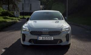 Pelēks Kia Stinger 2022 Viļņa, ar dzinēja tilpumu 2.50 L un nobraukumu 79 tūkst. km par 20000 €, foto 3 vietnē AUTOMOTO.COM.LV