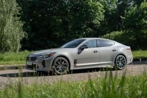 Pelēks Kia Stinger 2022 Viļņa, ar dzinēja tilpumu 2.50 L un nobraukumu 79 tūkst. km par 20000 €, foto 10 vietnē AUTOMOTO.COM.LV