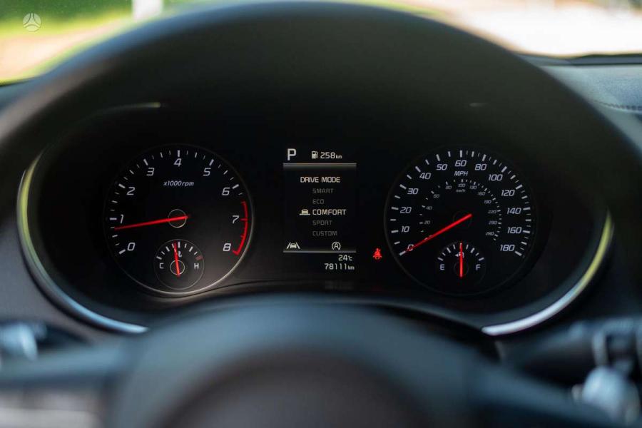 Pelēks Kia Stinger 2022 Viļņa, ar dzinēja tilpumu 2.50 L un nobraukumu 79 tūkst. km par 20000 €, foto 22 vietnē AUTOMOTO.COM.LV
