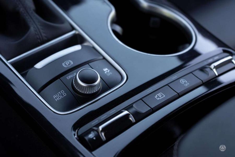 Pelēks Kia Stinger 2022 Viļņa, ar dzinēja tilpumu 2.50 L un nobraukumu 79 tūkst. km par 20000 €, foto 25 vietnē AUTOMOTO.COM.LV