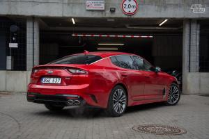 Red Kia Stinger 2017 in Vilnius, with an engine capacity of 2.20 L and mileage of 240 thousand km for 18500 €, photo 7 on AUTOMOTO.COM.LV