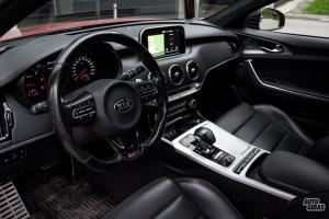 Red Kia Stinger 2017 in Vilnius, with an engine capacity of 2.20 L and mileage of 240 thousand km for 18500 €, photo 23 on AUTOMOTO.COM.LV