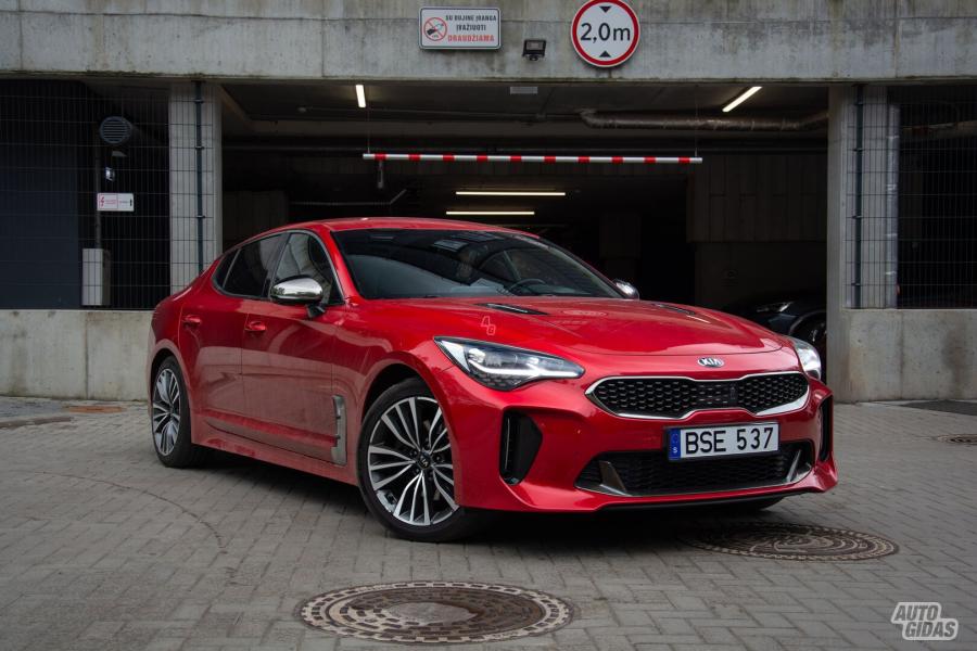 Sarkans Kia Stinger 2017 Viļņa, ar dzinēja tilpumu 2.20 L un nobraukumu 240 tūkst. km par 18250 €, foto 1 vietnē AUTOMOTO.COM.LV